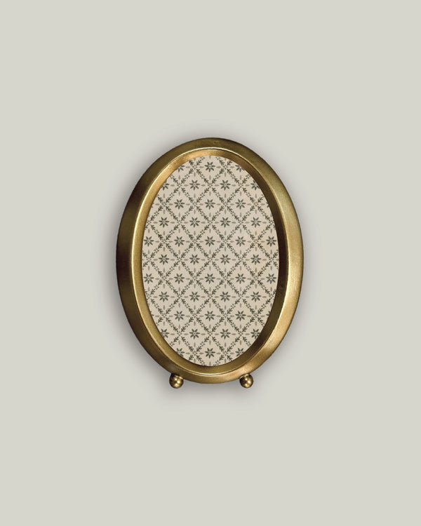 Modern Oval Photo Frame – Petal Lane Home
